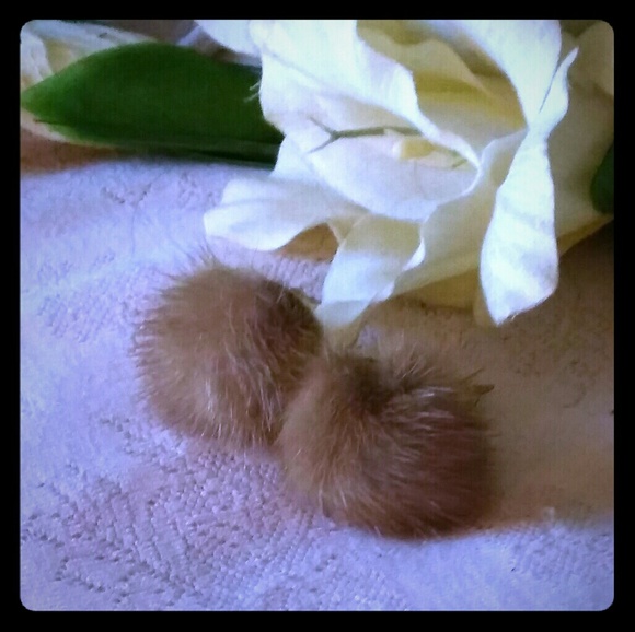 Vintage | Jewelry | Vintage Genuine Mink Button Earrings | Poshmark